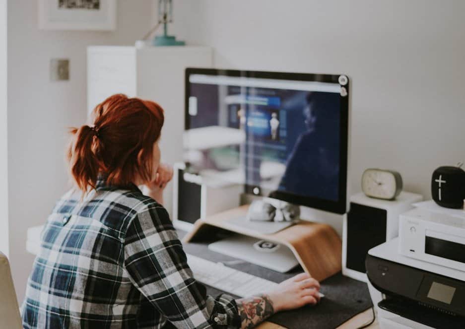 12 Powerful Tips of Converting Clicks Into Customers